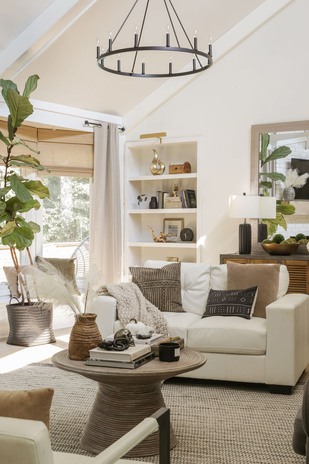 How to Add Subtle Touches of Fall Decor in a Neutral Modern Home