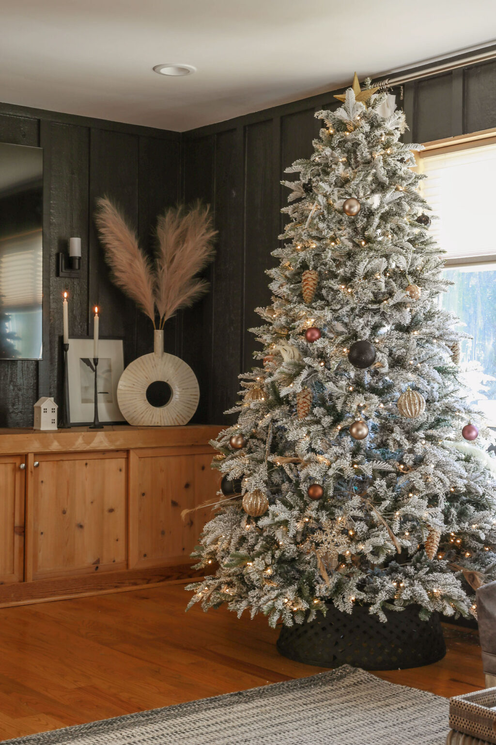 A Rustic Modern Christmas Home Tour - Moody Holiday Decor Inspo