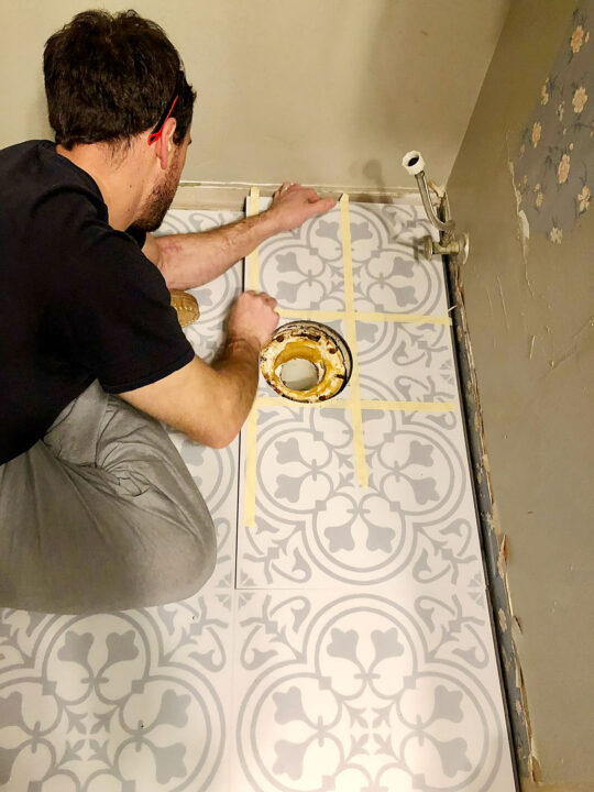 Luxury Vinyl Tile Floors for a Bathroom: The Ultimate Guide