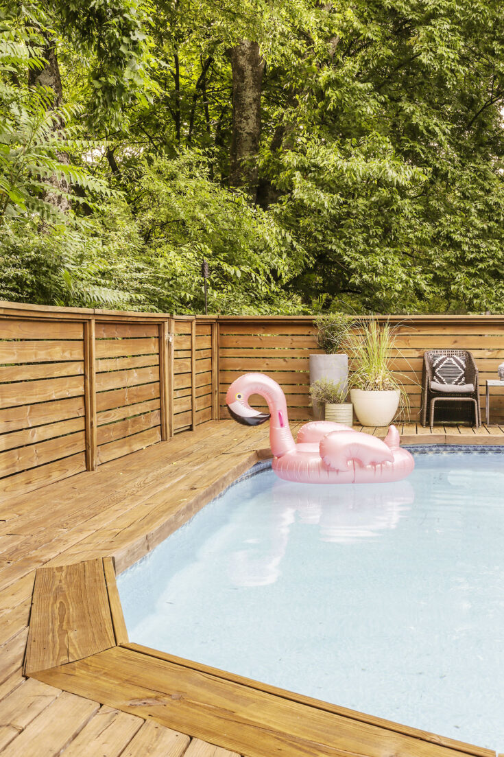 14 Best Backyard Fence Color Ideas for Stain or Paint