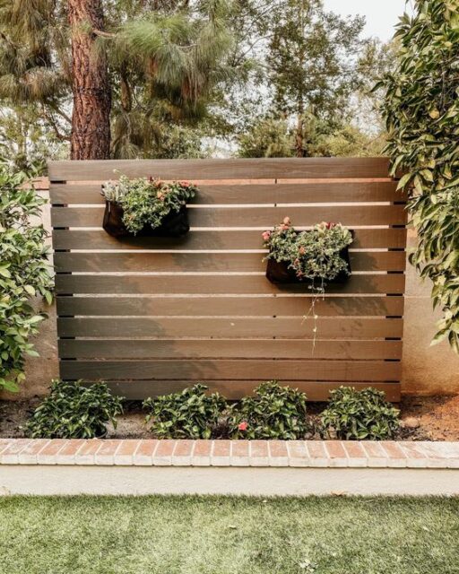 14 Best Backyard Fence Color Ideas for Stain or Paint